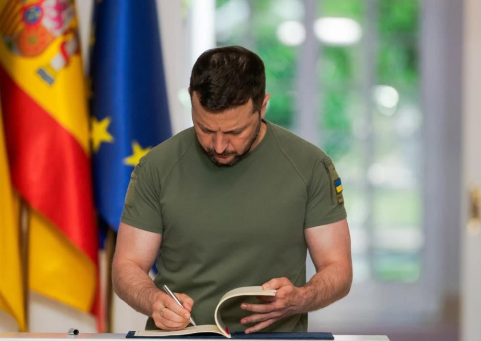 Зеленски во Брисел ќе потпише билатерален договор за безбедност