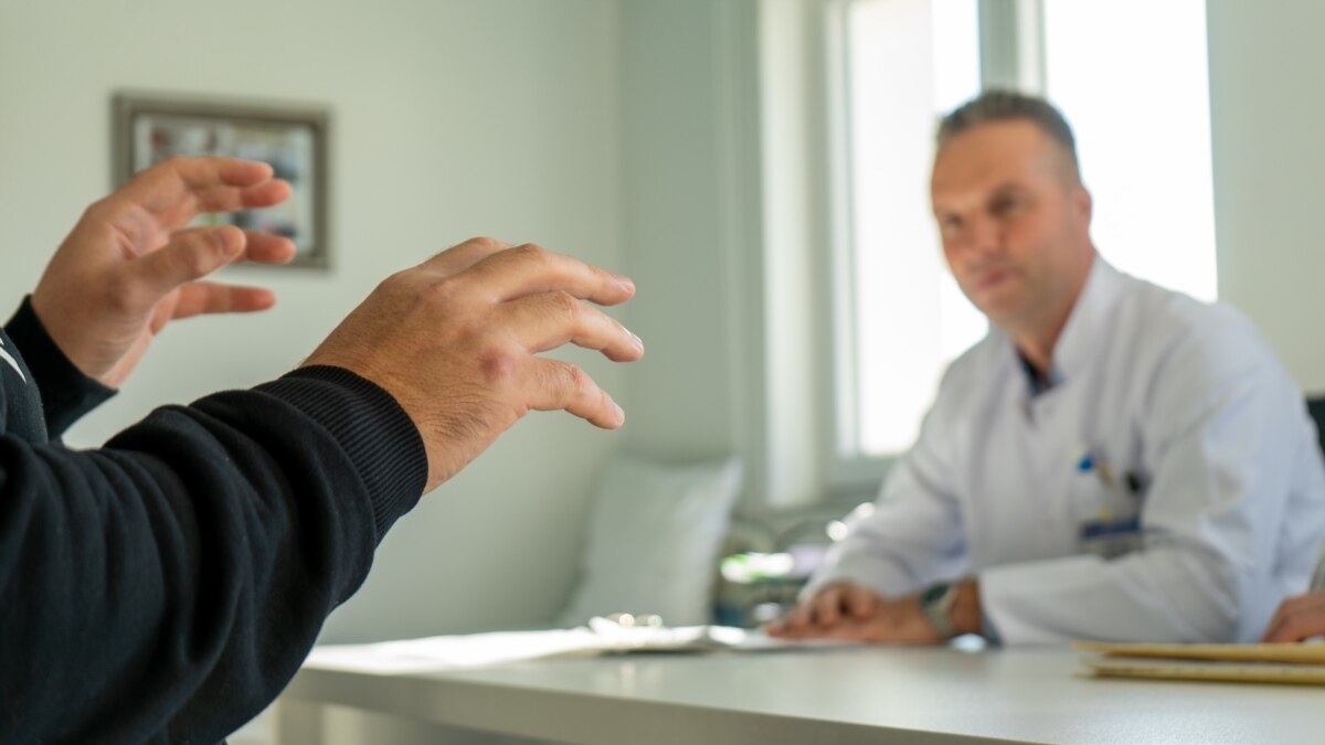 Дали и МАЛИТЕ ПЛАТИ се причина за КОРУПЦИЈА ВО ЗДРАВСТВОТО бараат покачување од 30