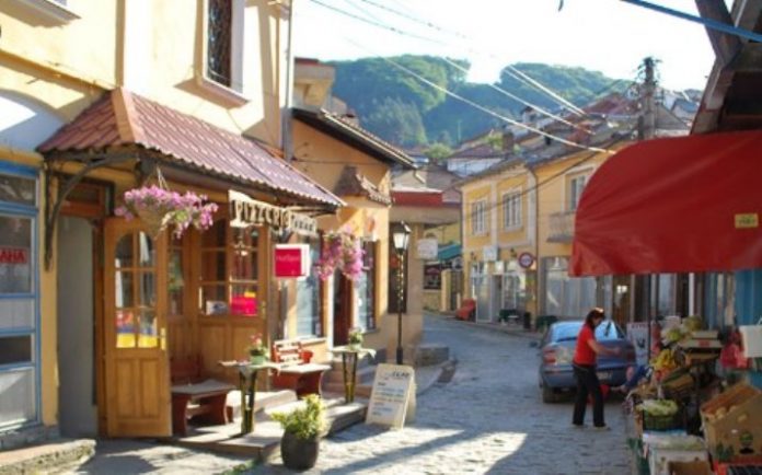 Директор и раководител на јавно претпријатие од Крушево добија кривични пријави