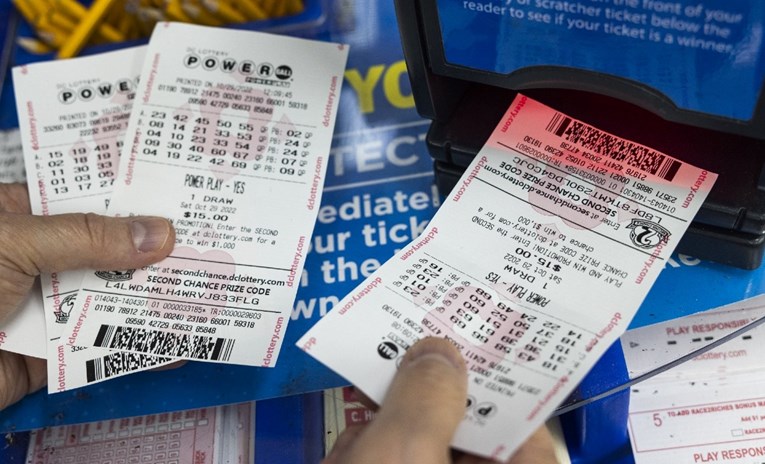 Добил 10 милиони евра на лото Бев црна овца сега сите нека знаат дека сум богат