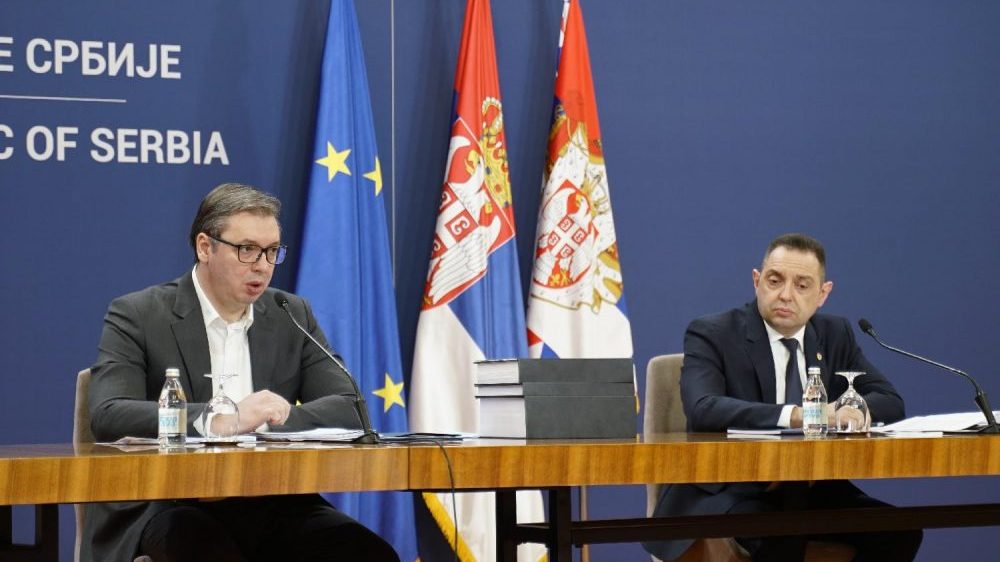 Кокаинот НЕ Е НАЈДЕН кај Вулин в џеб туку во Белата куќа Вучиќ за