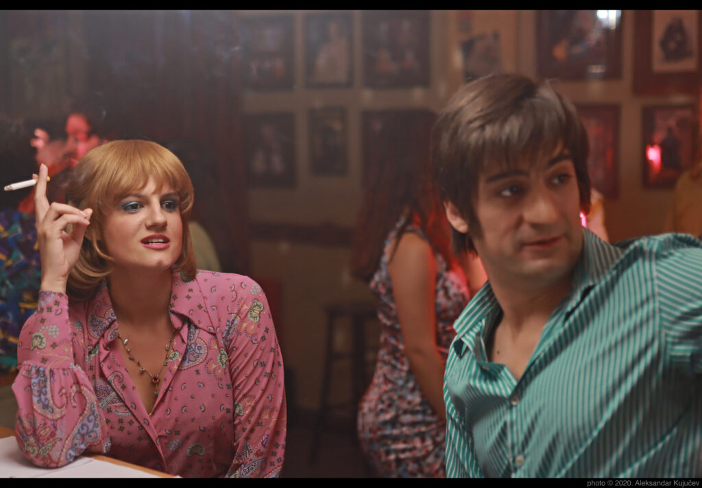 Во филмот беше Гоца на Тома Здравковиќ, а го ЉУБИ ОВОЈ ЧОВЕК ПОЗАДИ ...