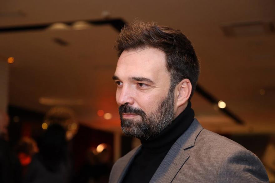 Иван Босиљчиќ гушка друга жена, а тоа не е неговата сопруга Јелена ...