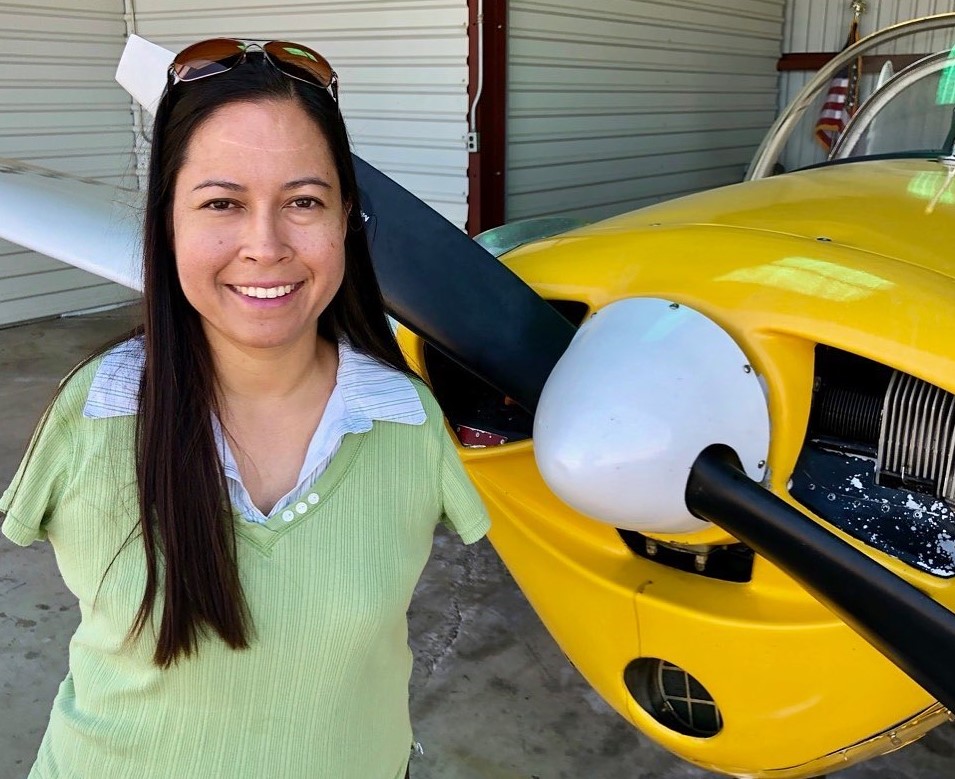 Џесика е ПРВИОТ ПИЛОТ БЕЗ РАЦЕ во светот (ФОТО)