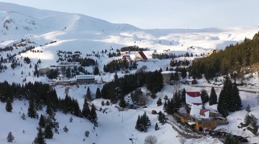 Како директорката на Груби, Мерита Мустафаи, гради хациенда на Попова ...