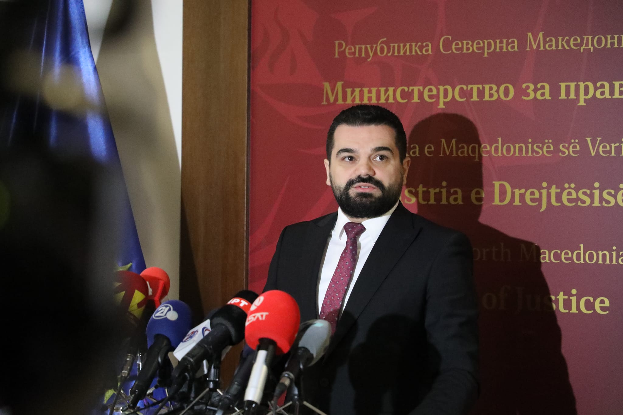 Министерот Лога ја поздравува одлуката на Уставниот суд и очекува ...