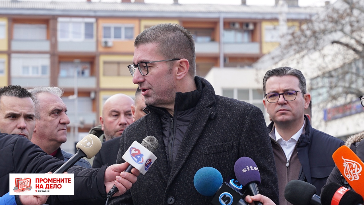 Мицкоски до пратениците од СДСМ Одважете не подлегнувајте на притисоците и немојте да