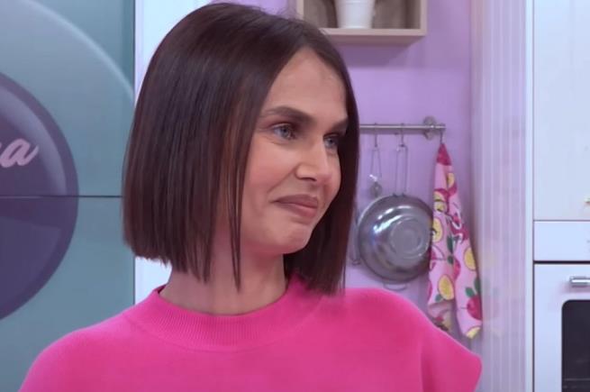 Потресна исповед на „Практична жена“ Зад нејзината насмевка се крие