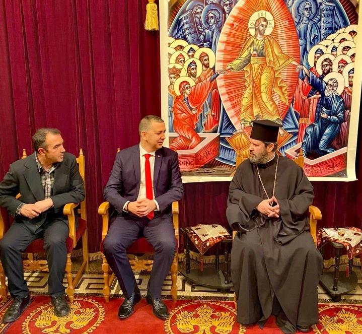 Стерјовски ја посети Митрополијата во Корча по повод Велигден